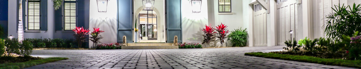 Steine und Platten für die Auffahrt - handgeformt